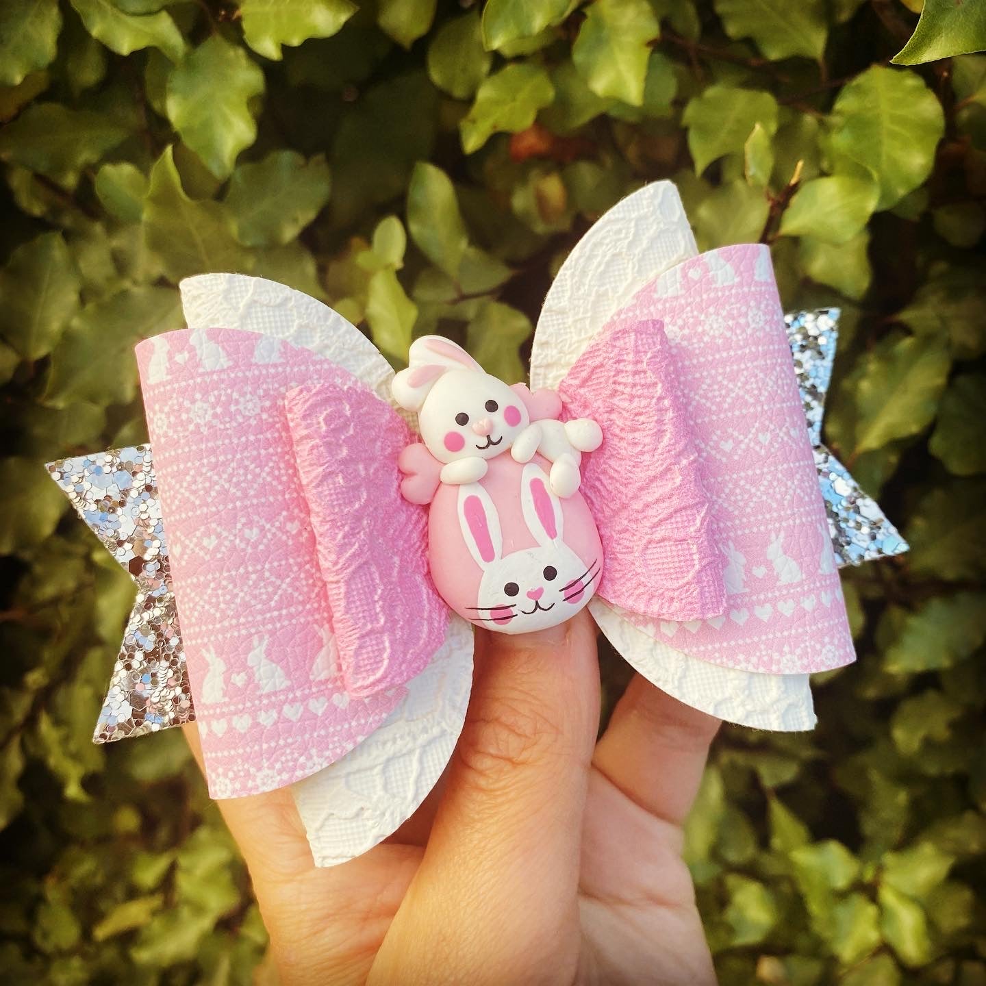 Easter Maria Clay bow – Bub&Bow